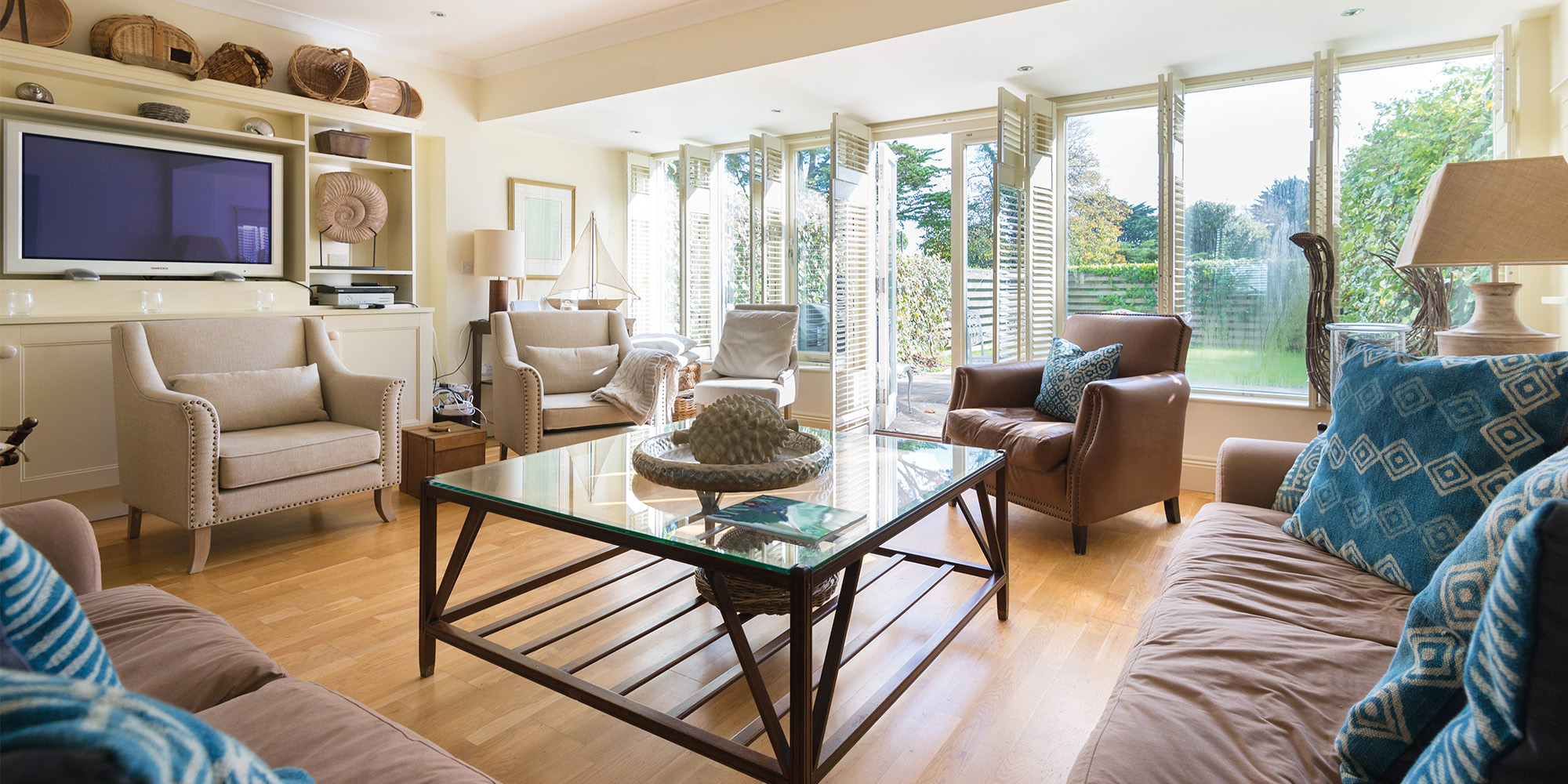 Coastal escapes April 2018 | Cornwall Living goes to London